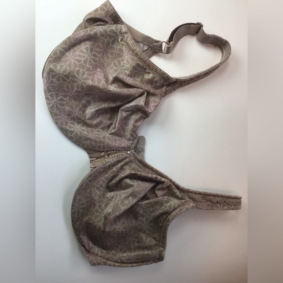 Olga | Intimates & Sleepwear | Olga Bra 42d Signature Support Minimizer ...